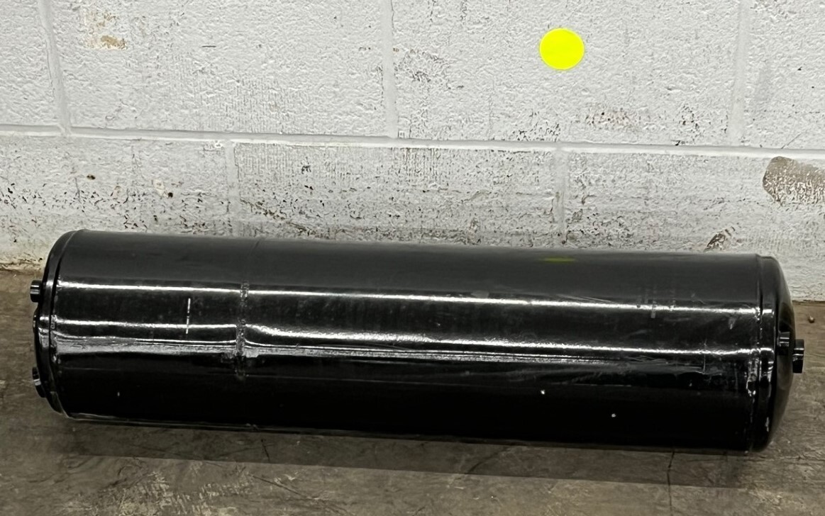 JWP 3829915C1 INTERNATIONAL TRUCK AIR TANK ASSEMBLY LENGTH 31-5/8" DIA ...