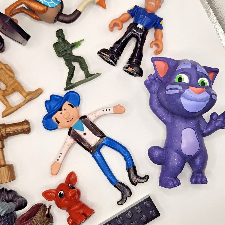 Junk Drawer Toy Lot Action Figures Parts and Accessories | eBay