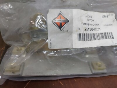 NOS International/Navistar 2513642C1 Latch, Access Door , Lever LH | eBay