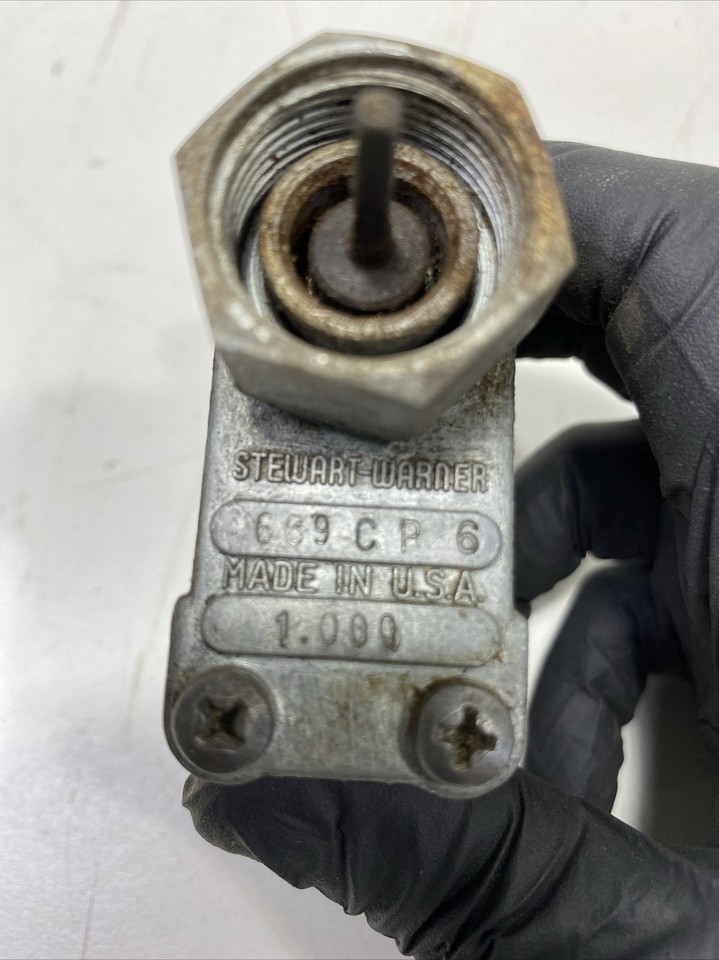 Square StewartWarner Dual Speedometer Drive Tachograph Adapter Splitter ...