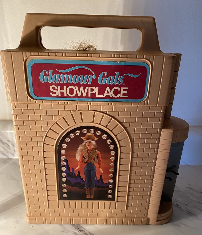 Glamour Gals Showplace Case 1981 Kenner Fashion Dolls Doll House with 8 ...