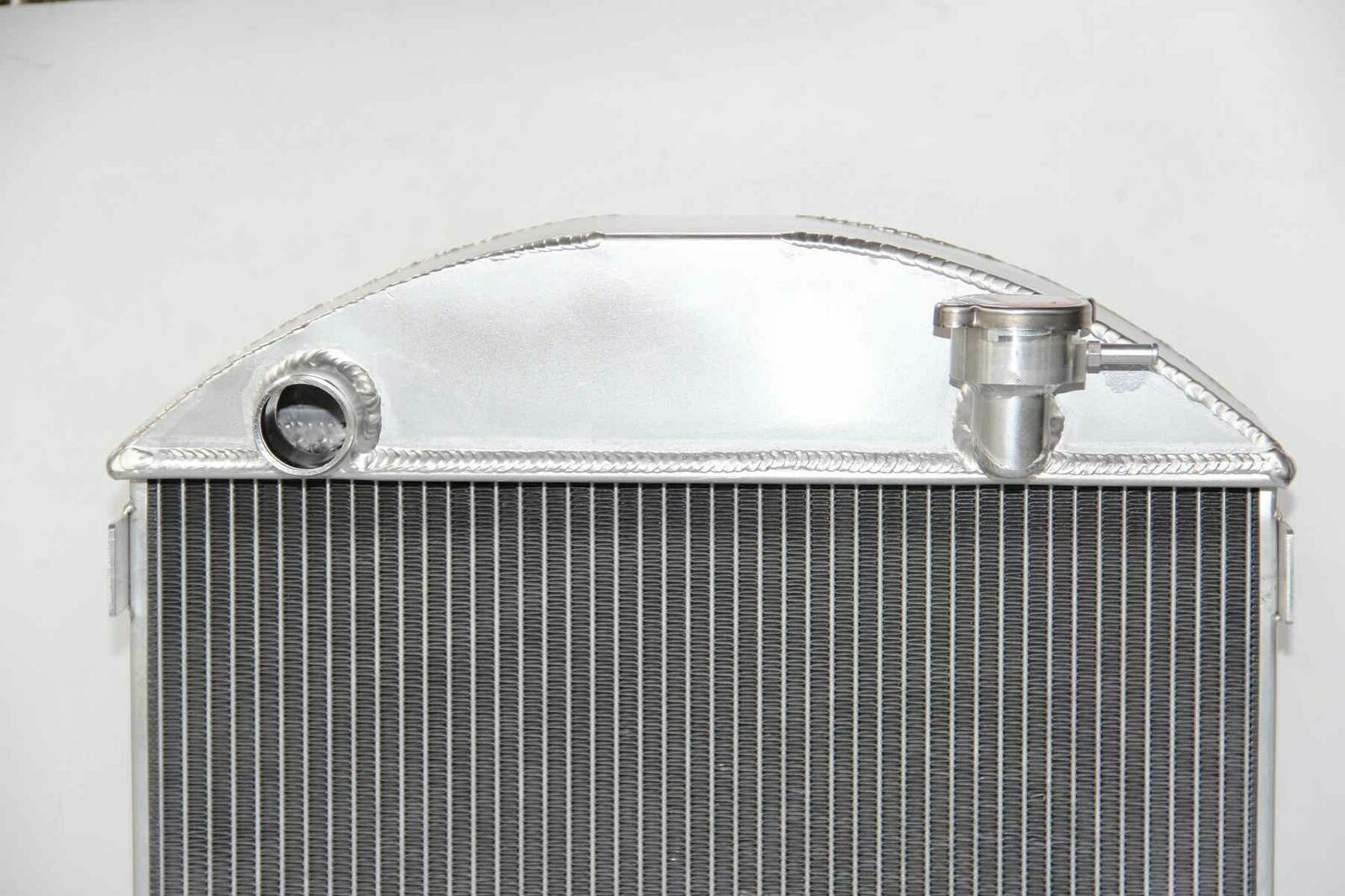 3 rows aluminum radiator for Model-T Chevy engine T-Bucket 1924 1925 ...