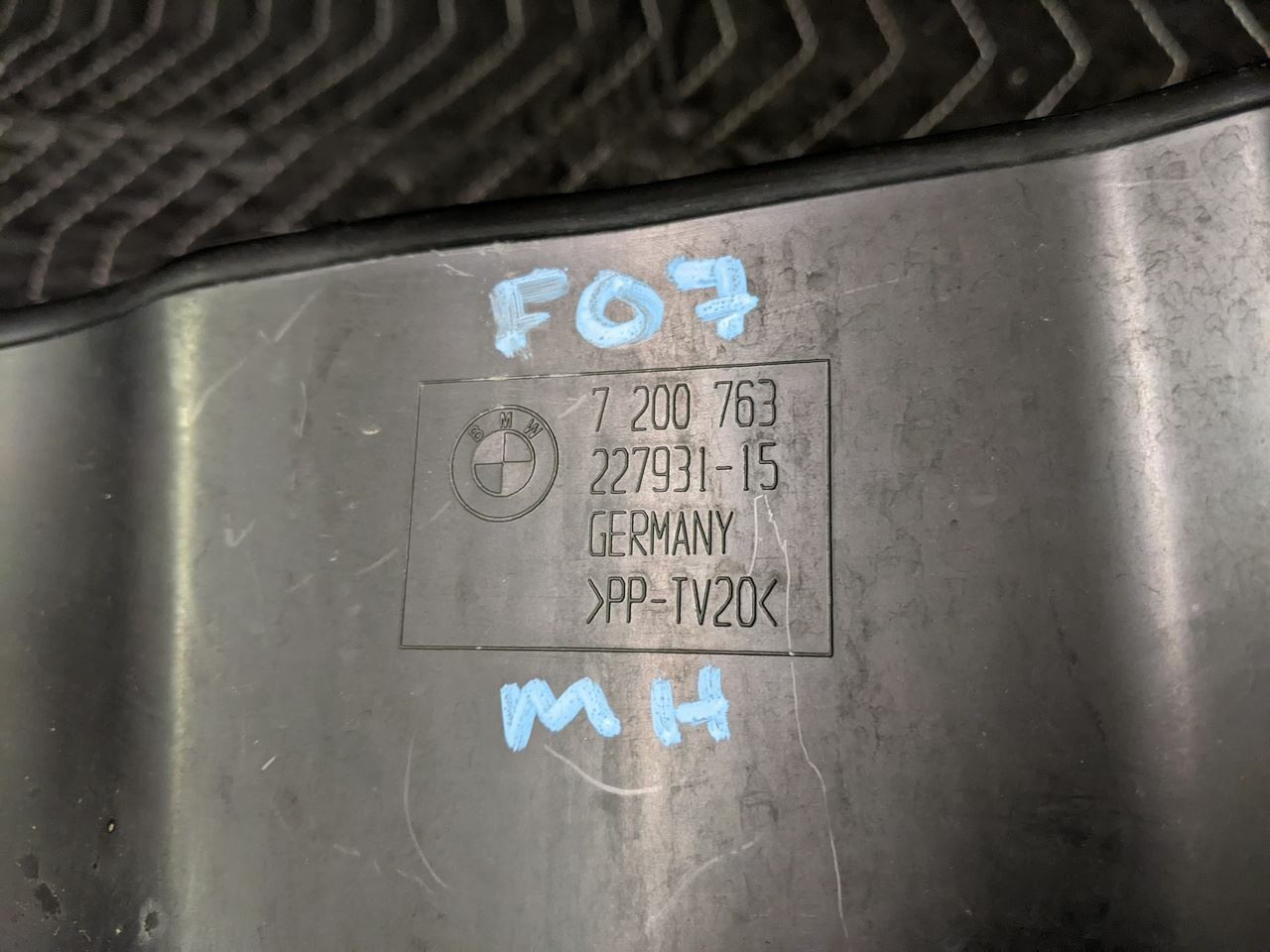 BMW F07 5-Series GT Brake Air Duct Left Front 51747200763 | eBay