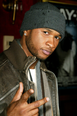 Usher Raymond Color 18x24Poster | eBay