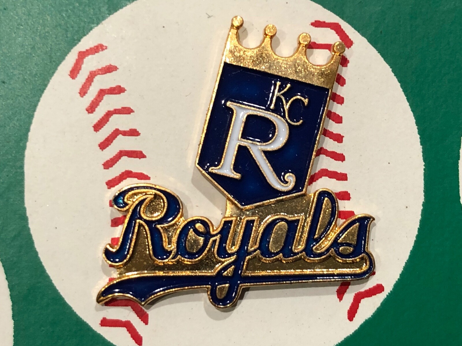 Kansas City Royals logo hat / Lapel Pin MLB | eBay