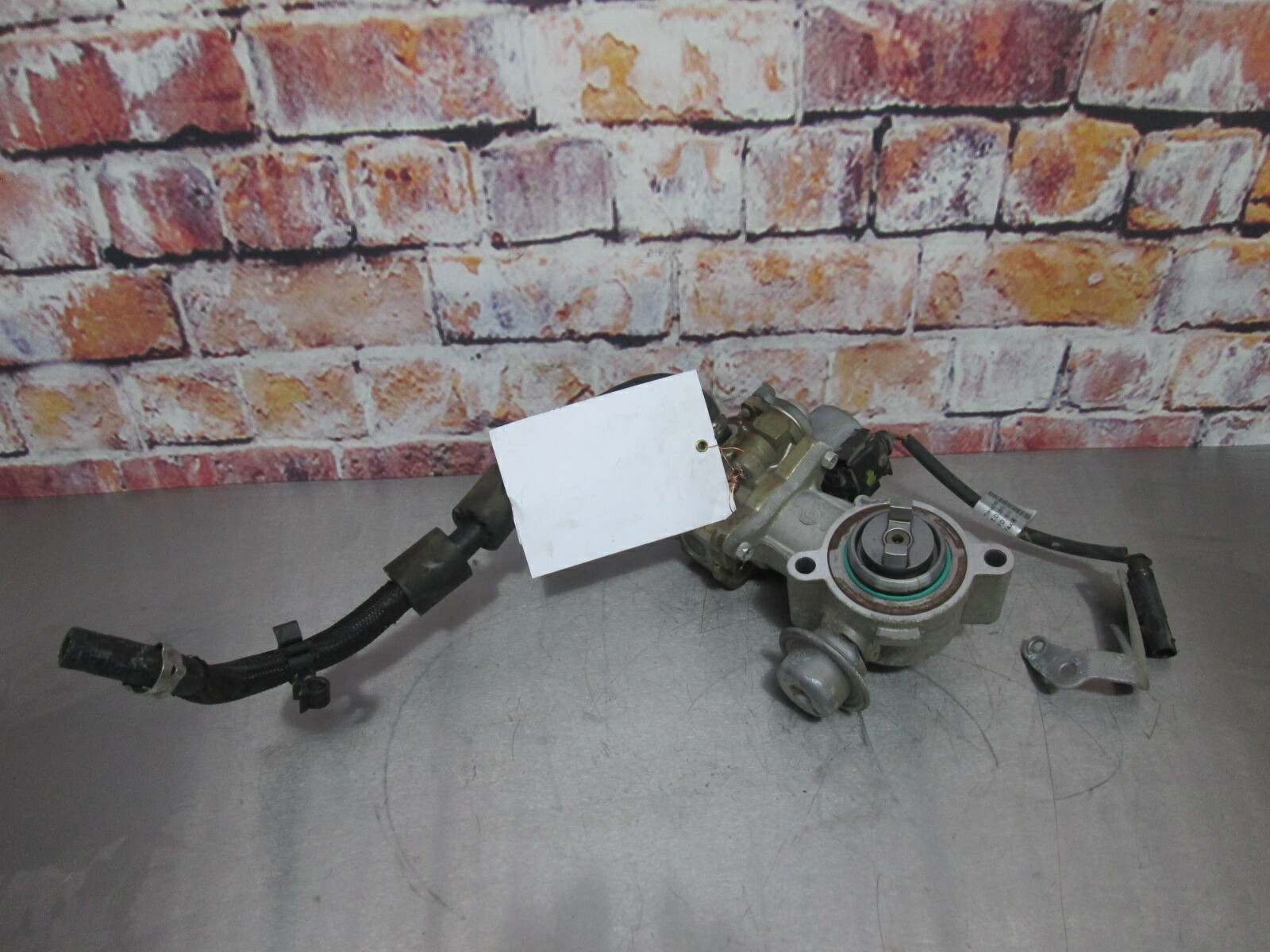 Mercedes-Benz M271 High pressure pump A2710703501 as good as new in ...