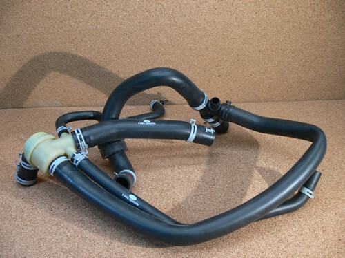 GENUINE LAND ROVER THERMOSTAT & HOSE LR3 LR4 4.0 V6 PEL500290 | eBay