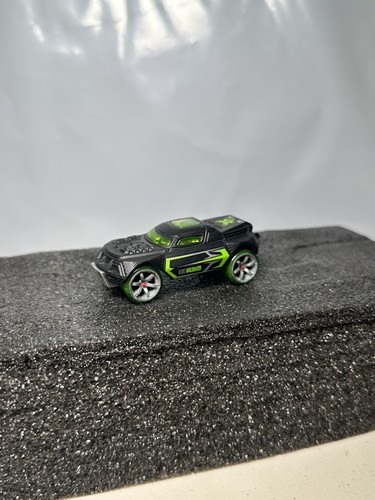 2005 Hot wheels Acceleracers “RD-08” Racing Drones Diecast 1:64 Car ...