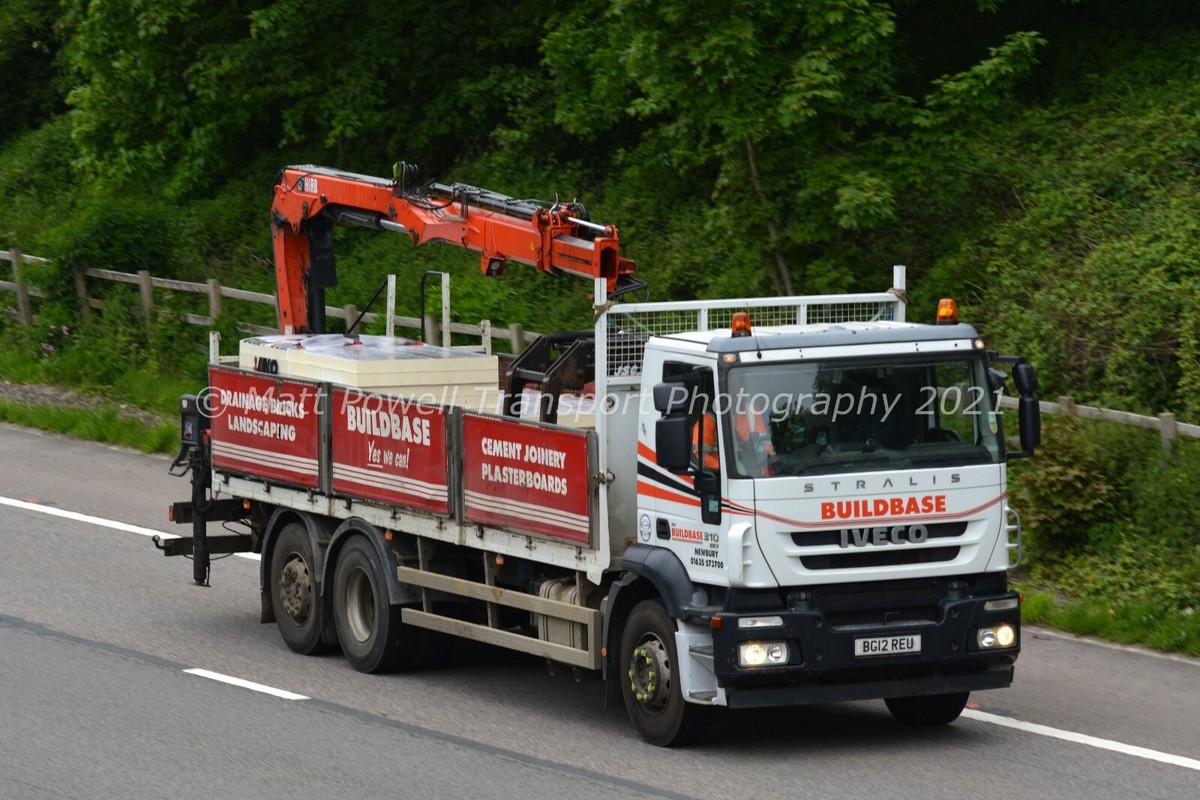 Wallpaper Truck Iveco Stralis