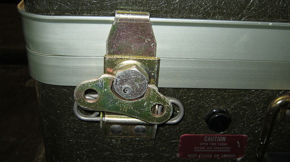 ECS Hard Case 20x18x11 FRP Composite Military Weathertight Equipment ...