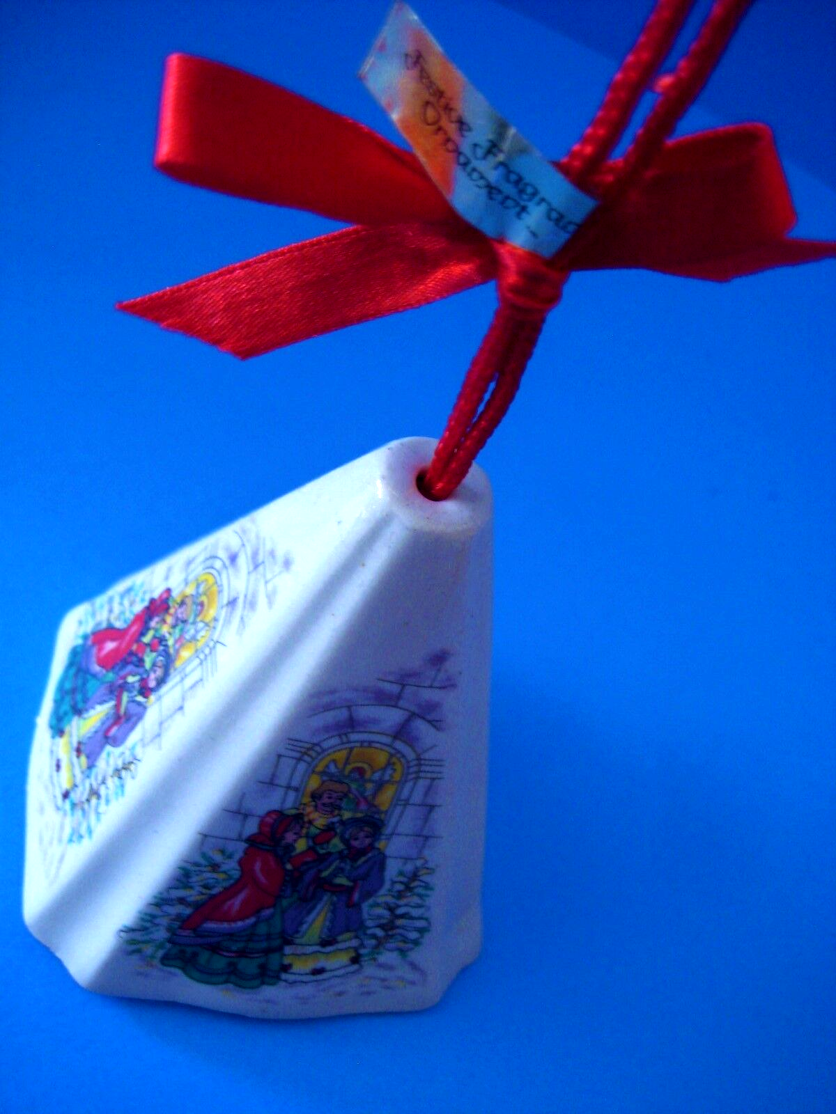 Giftco Christmas Ornament Festive Fragrance Bell Porcelain Potpourri ...