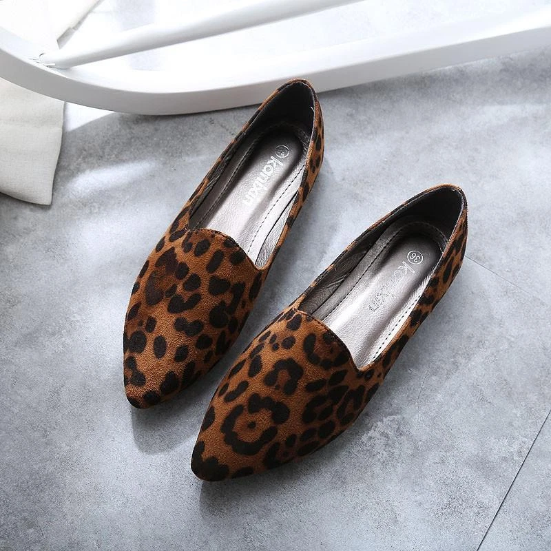 Pointed Toe Leopard Flats