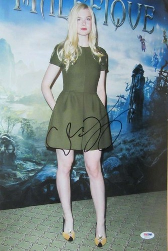 Elle Fanning Psa Dna Coa Hand Signed 11x14 Photo Autograph | eBay