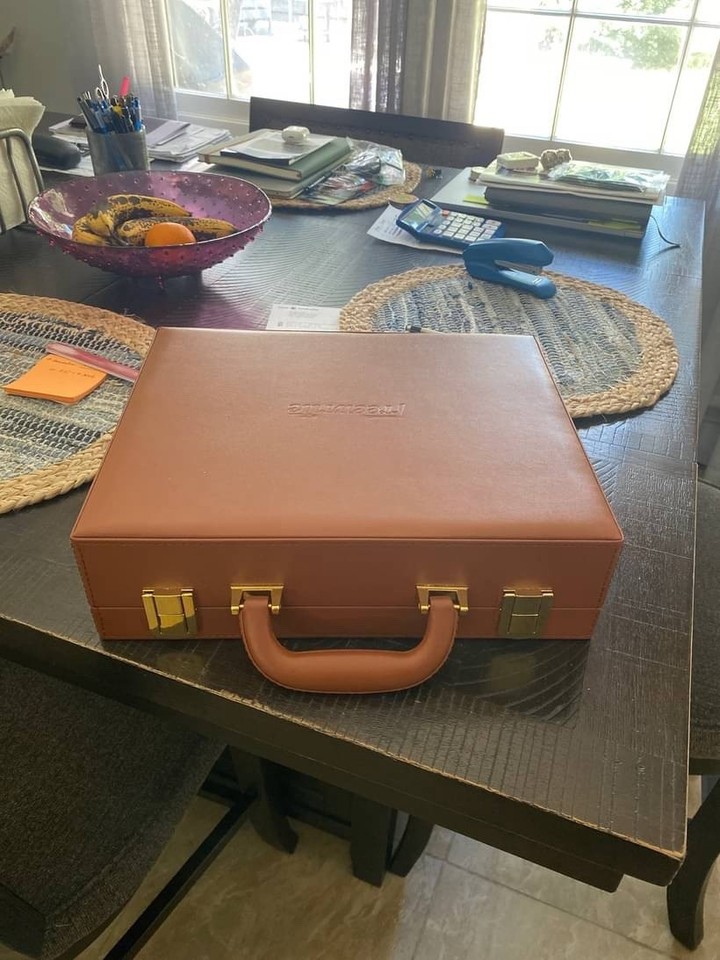 Freewrite Hemingway Portable Smart Typewriter with leather case | eBay