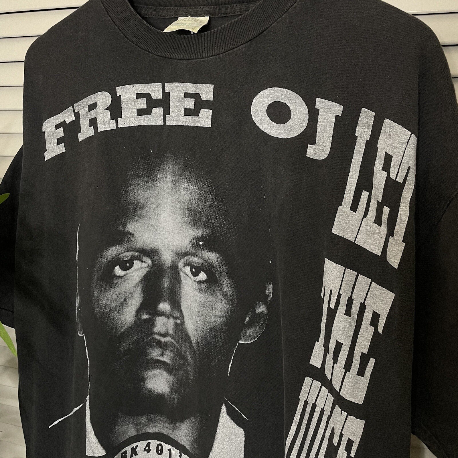 Vintage OJ Simpson Mugshot Free OJ Tshirt Size XL Don’t Squeeze The ...