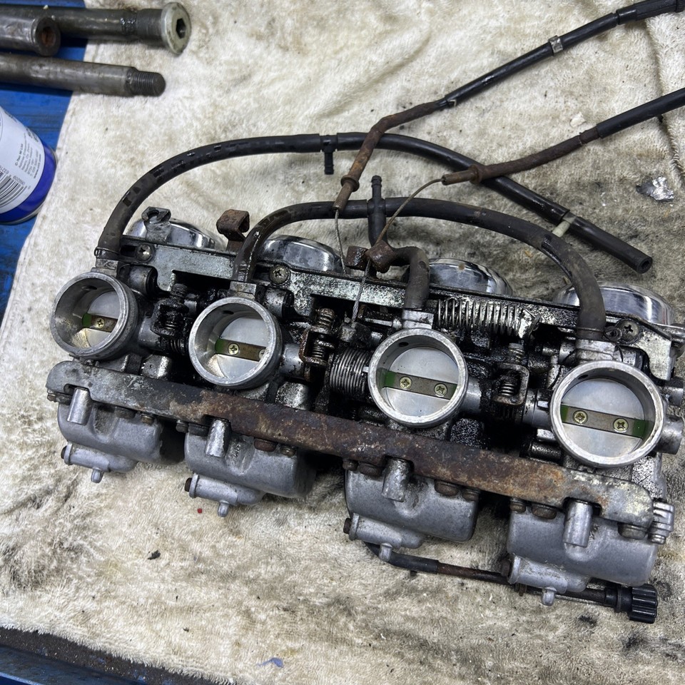 Kawasaki ZR1100 Zephyr Carbs. Used Carbs Off Project Bike Being Broken ...