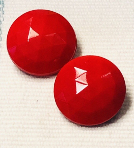 VTG RED FACETED GLASS BUTTON EARRINGS W. GERMANY-CLIPS | eBay