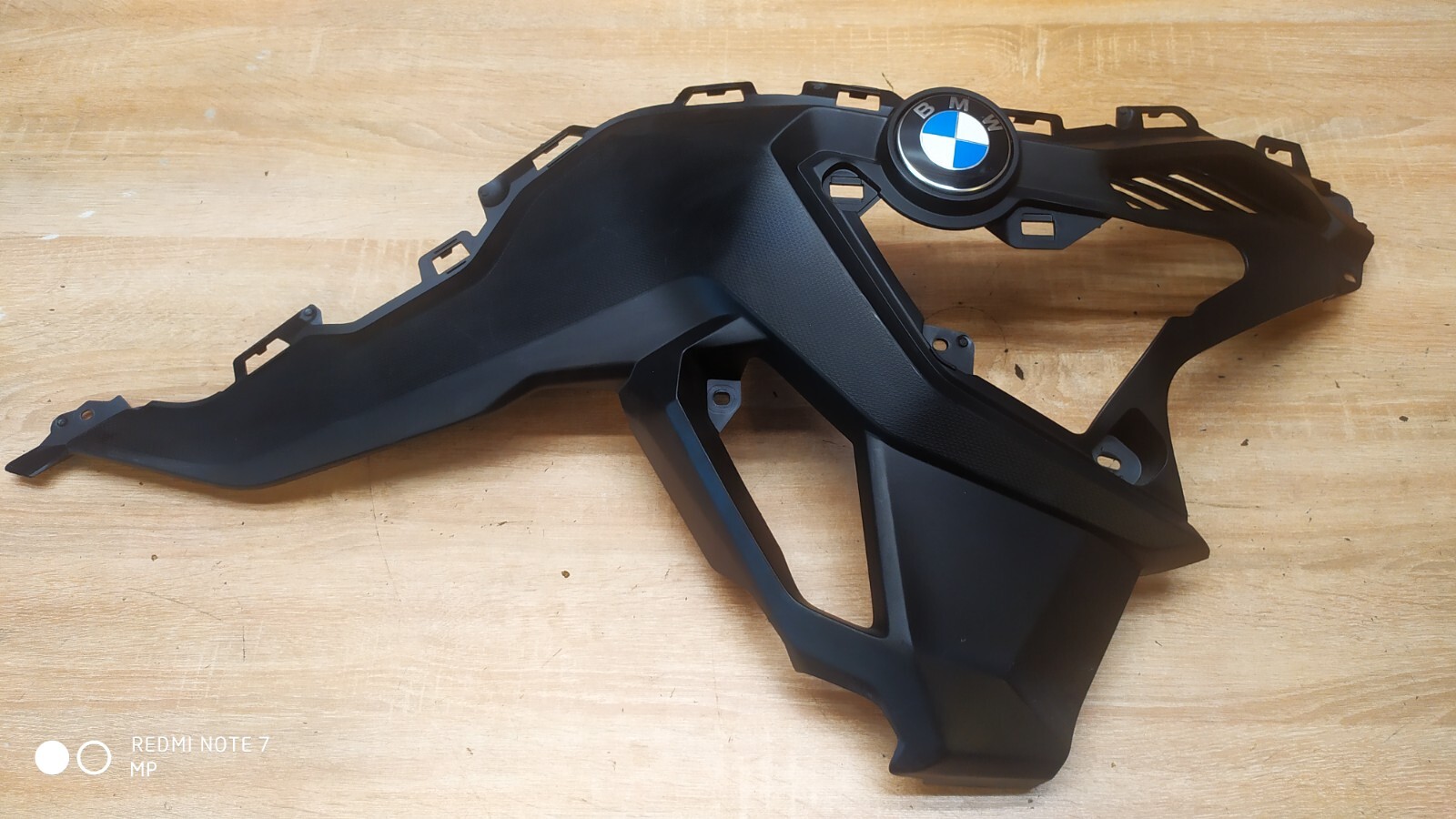 BMW K8x F750GS / F850GS Side Cover Cowl Fairing Plaque Hold 46638393886 ...