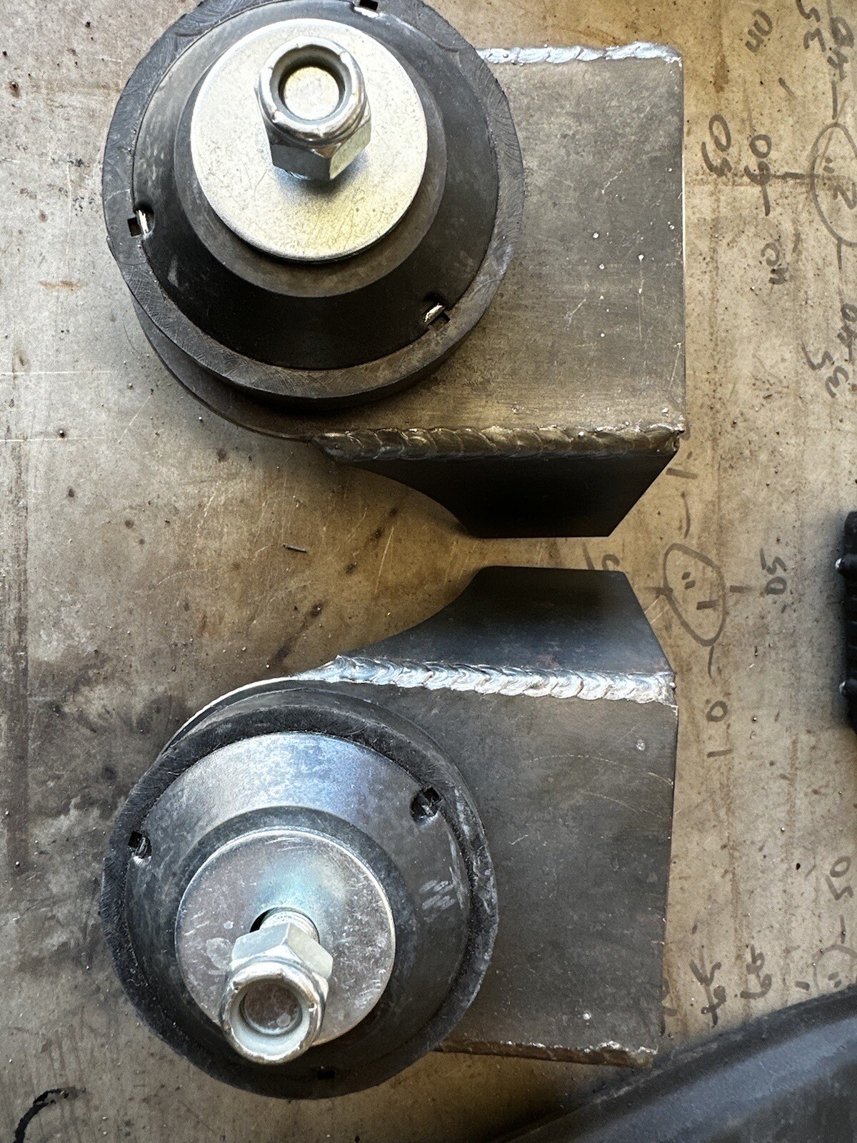 AV8 ENGINE MOUNTS MODEL A EARLY FORD HOT ROD WELD TOGETHER YOU WELD DIY ...