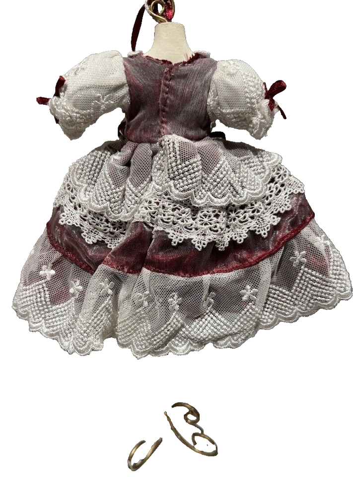 VTG Ornament Red/ White Wire Dress Form With Lace 12" tall, 1980th, | eBay