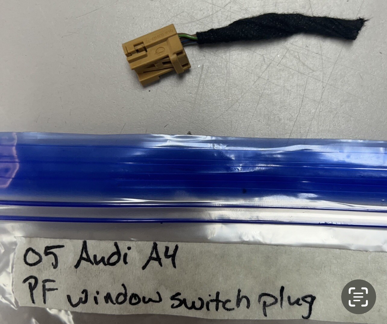 2005 AUDI A4 Convertible Passenger Front Window Switch Plug | eBay