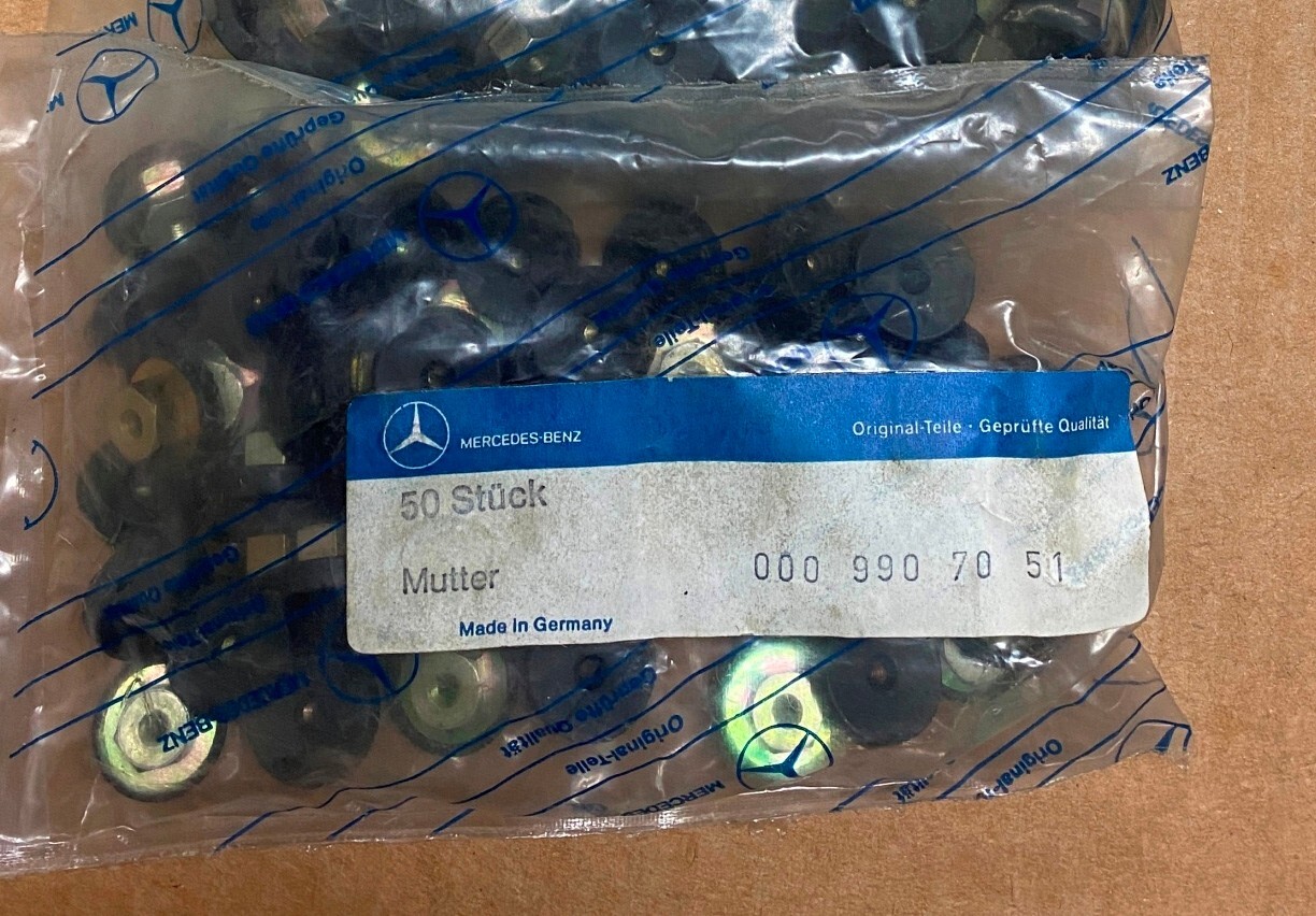 MERCEDES w105,w108,w109,w110,w111,w113,w114,w115,w121 trim clip nut ...