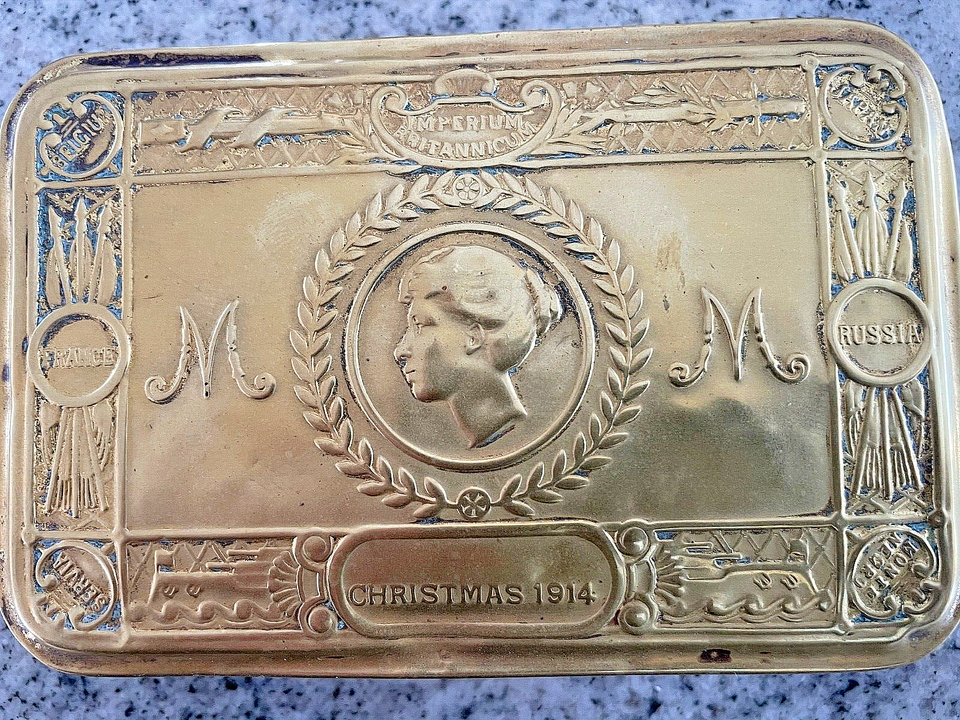 ANTIQUE 1914 ENGLISH WW1 PRINCESS MARY CHRISTMAS GIFT BRASS BOX Ships ...