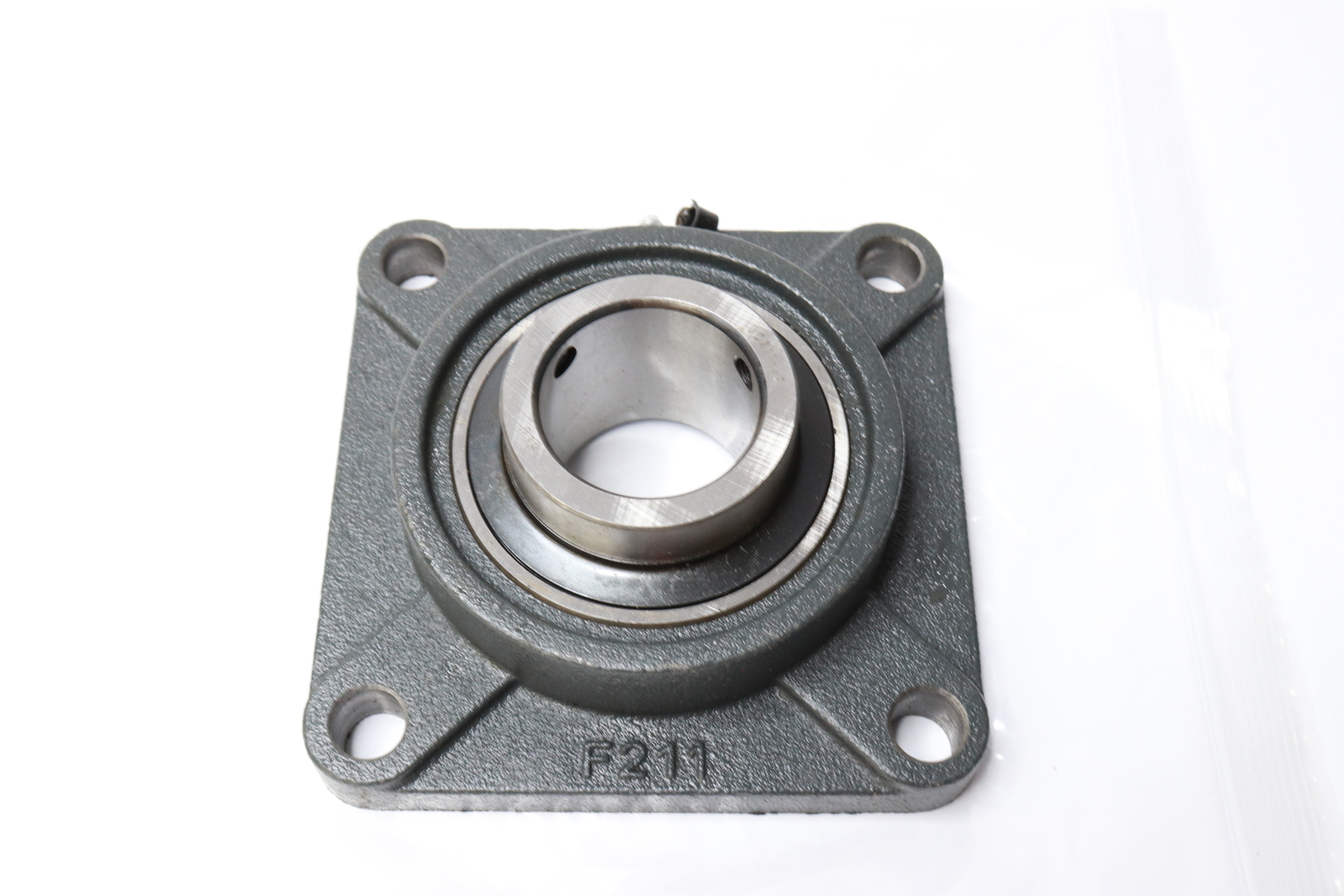 PEER F211 Square Mounted Bearing Uc211-32 for sale online | eBay
