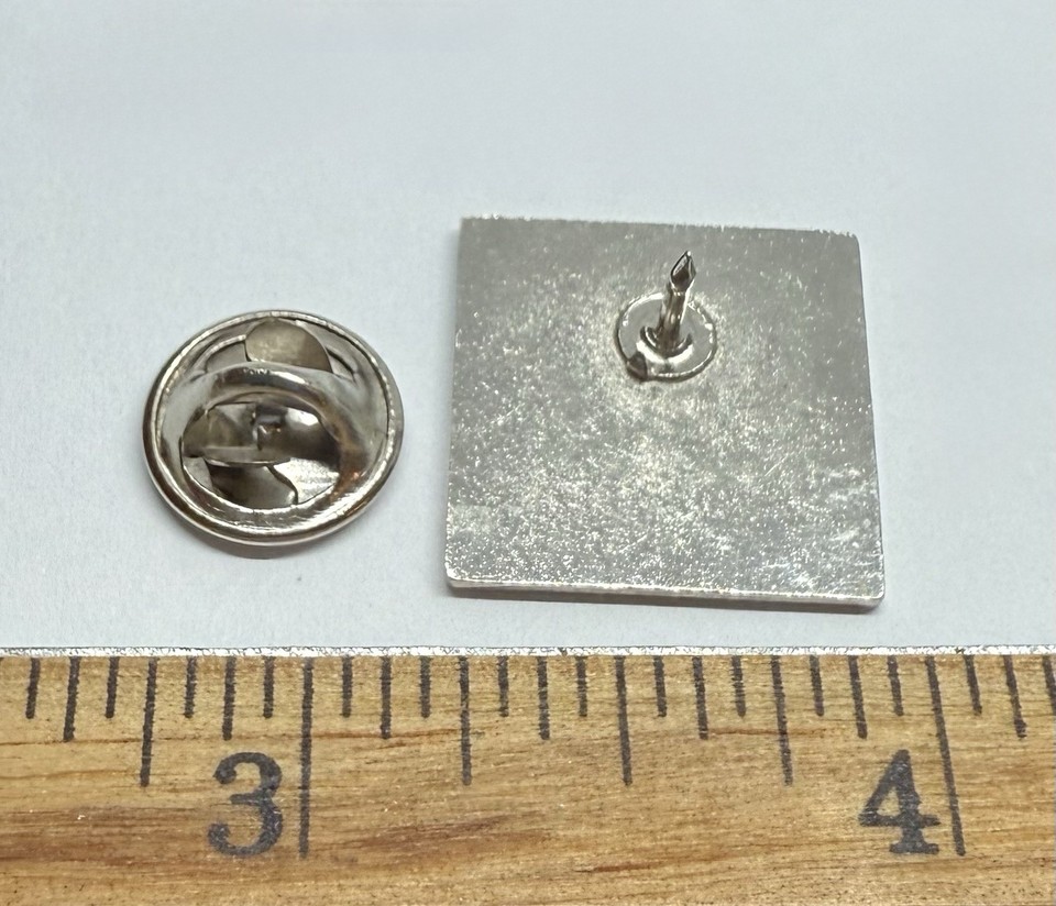 Auto Zone 30 Years Great People Service Autozone Parts Lapel Pin (P92 ...