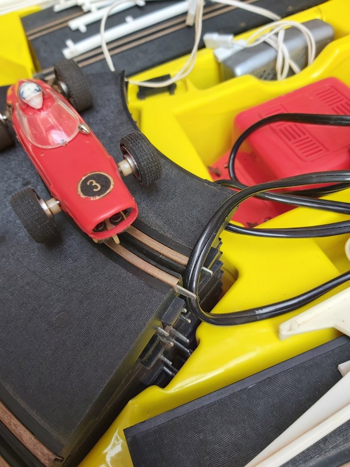 Policar 1 32 Electric Track Ferrari Brm Polistil no Scalextric National ...