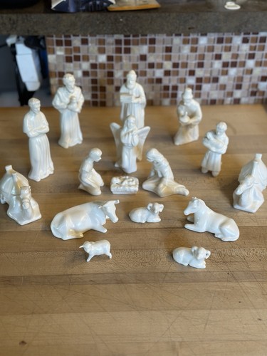 White Ceramic Holland Mold Vintage 1970s Nativity Scene Set 16 Pieces