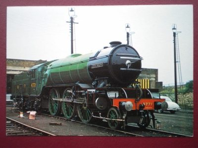 POSTCARD LNER V2 CLASS LOCO 4771 'GREEN ARROW' | eBay