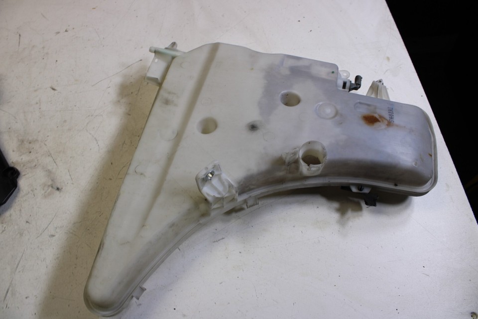 ☑️ 2007-2013 BMW 335i E92 E93 Windshield Washer Fluid Reservoir Tank ...