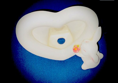 VINTAGE 5”X4” Porcelain Avon Bunny Picture Frame Pink and White | eBay