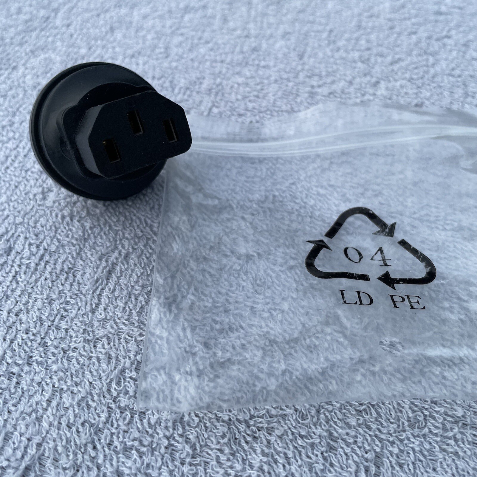 NEW Yung Li YL-3512 10A 250V Plug Adapter 3 Prong Grounded (Australia ...