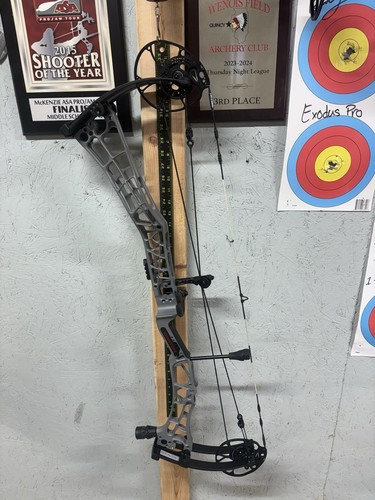 2026 Darton TriTech 35 RH Compound Bow 60-70 Pound Grey/Black | eBay