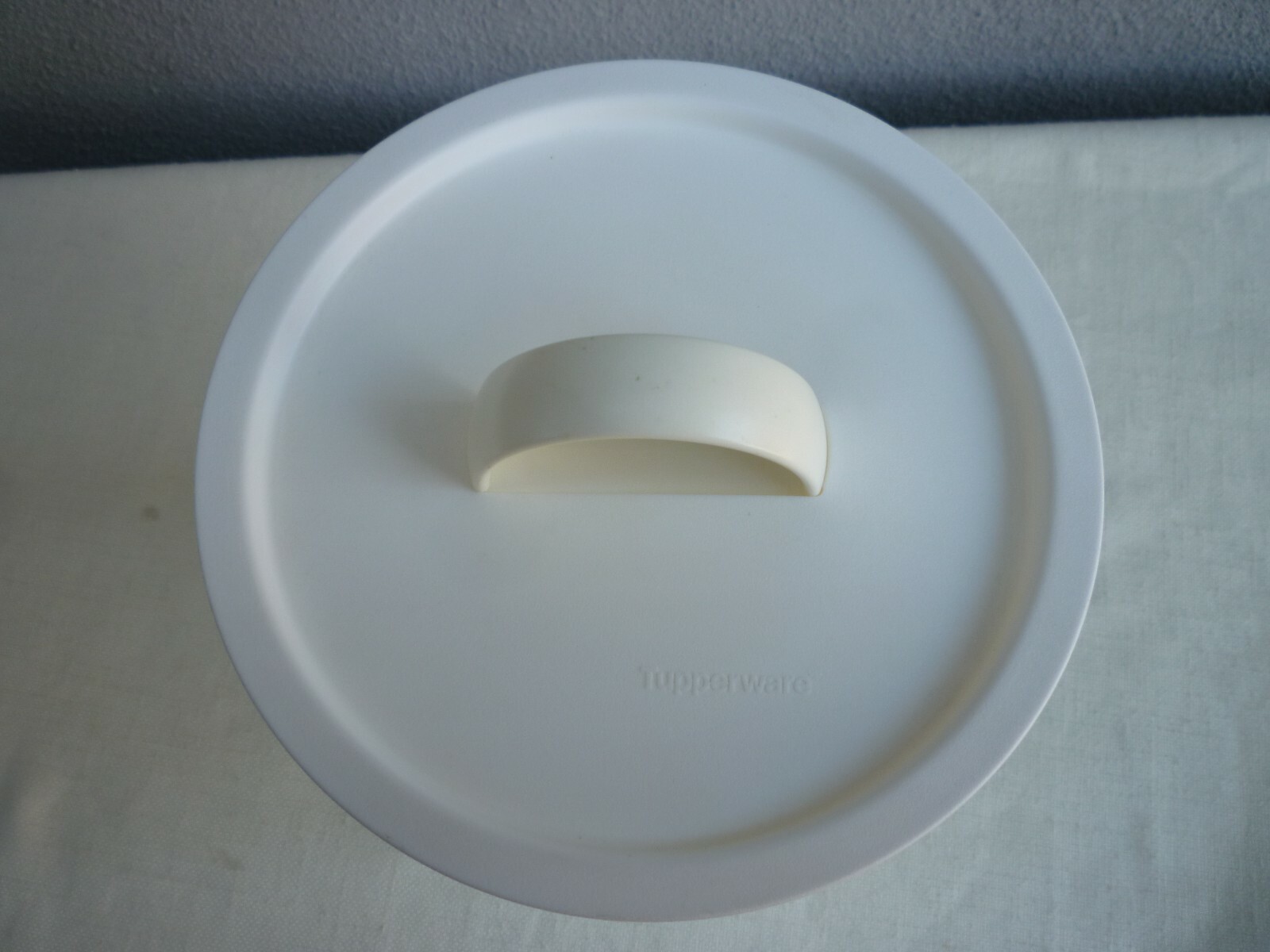 Vintage Tupperware Round #3501 Bagel Keeper #3502 Dispenser #3503 Lid ...