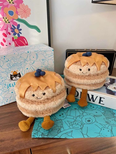 Jellycat Amuseable Fran Pancakes NYC Diner Exclusive - Plush Toy 15cm ...