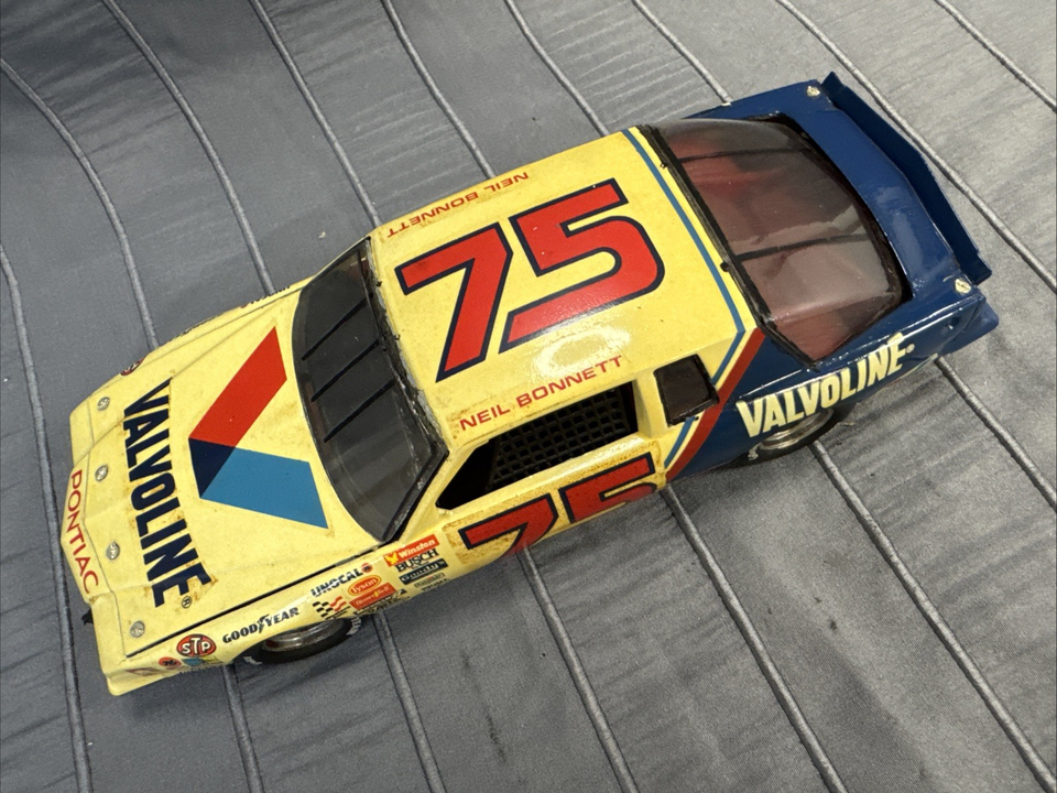 Monogram? Built Up #75 Neil Bonnett Valvoline Pontiac 2+2 Model Car. | eBay