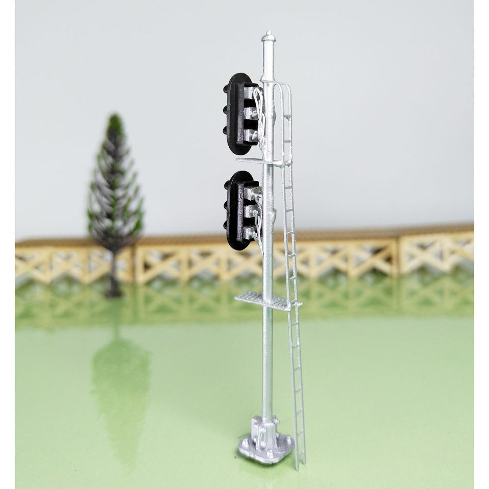 1 x HO scale model railroad 2 heads 3 + 3 aspects block signal LED made ...