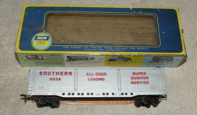 AHM HO Model Train Box Car Southern All-Door Loading Super Cushion ...