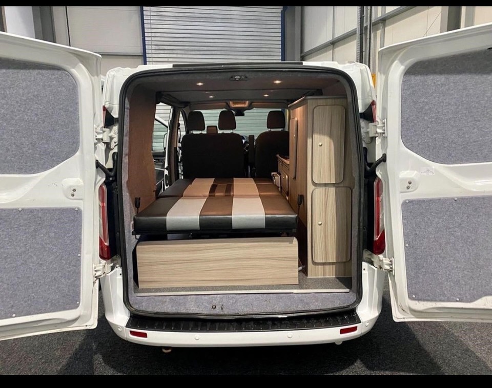 2018 Ford Transit Custom Camper Van Euro 6 2.0 300 Camper Van ...