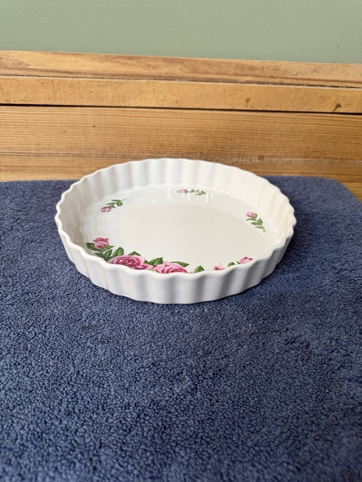 WHITE ROSE FLOWER SCALLOPED CHRISTINE HOLM QUICHE TART PIE DISHWASHER ...