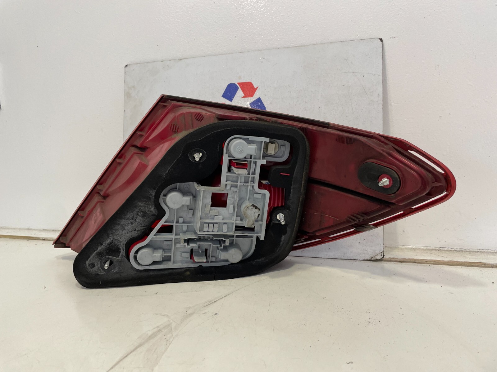 07-11 MERCEDES C CLASS W204 SALOON PASSENGERS SIDE LEFT REAR LIGHT ...