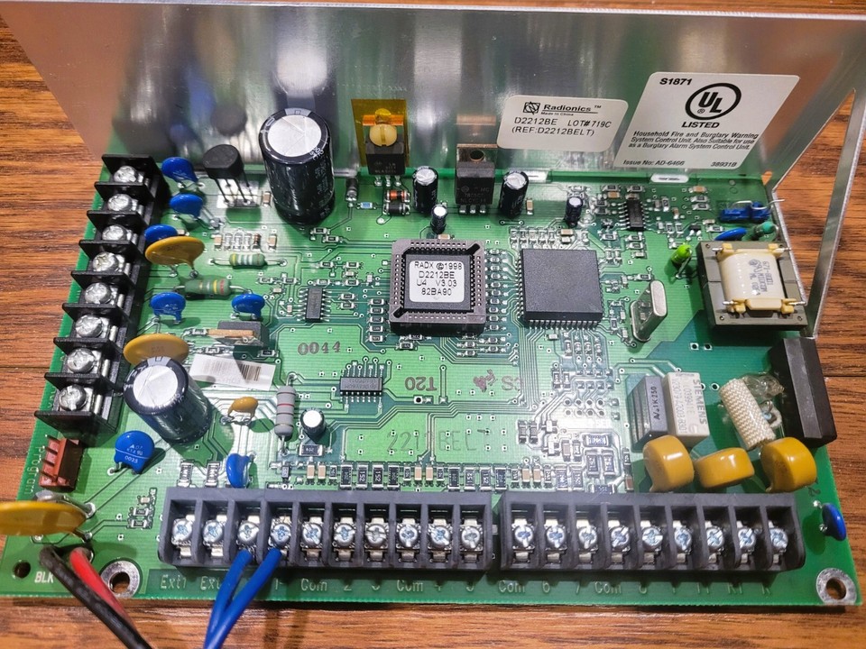 Home Security Fire Burglar Bosch Radionics Alarm System D2212BE D220A ...