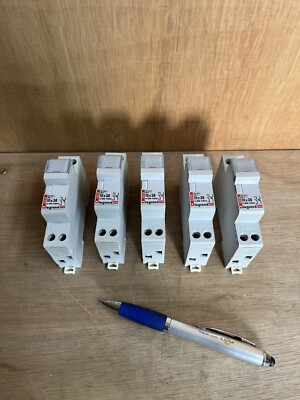 Legrand Fuse Holder Din Rail 10 x 38 Fuse plus neutral link 05818 Old ...