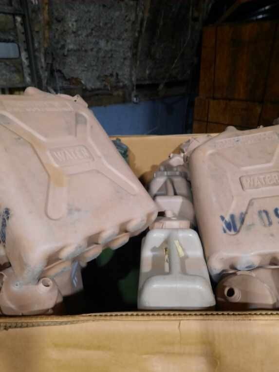 Military Issued Scepter Military Water Can 20L/5 Gallon Desert Tan ...