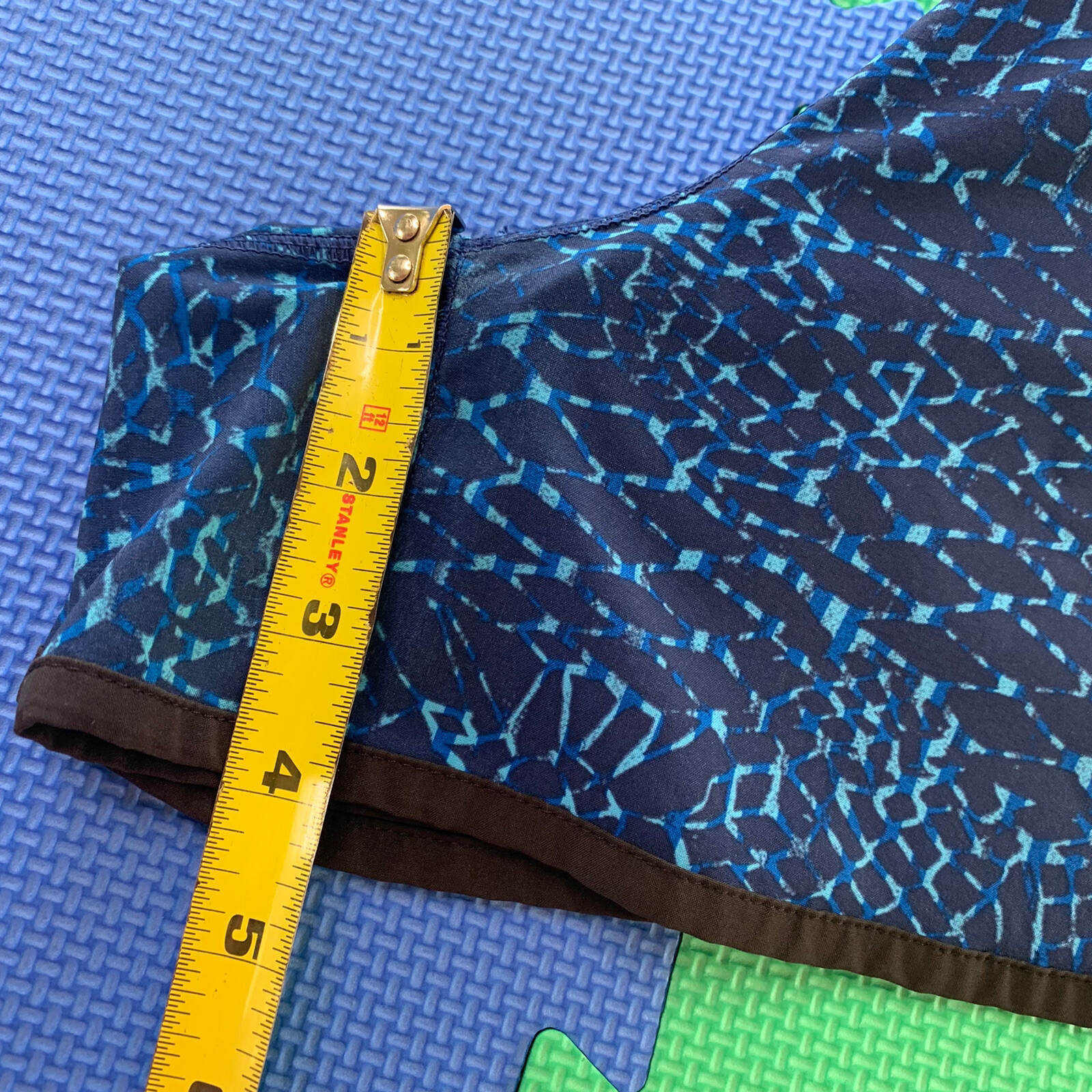 Lululemon Tracker Short III Samba Snake Kayak Blue He… - Gem