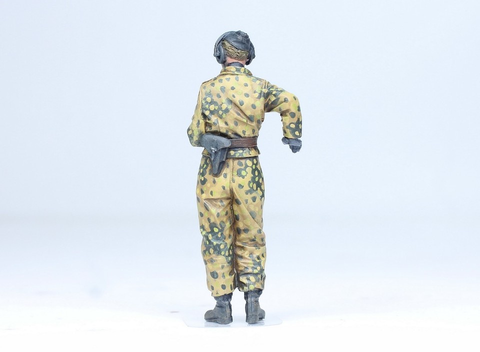 (Pre-Order) German SS Panzer Commander WW2 1:35 Pro Built Model #2 | eBay