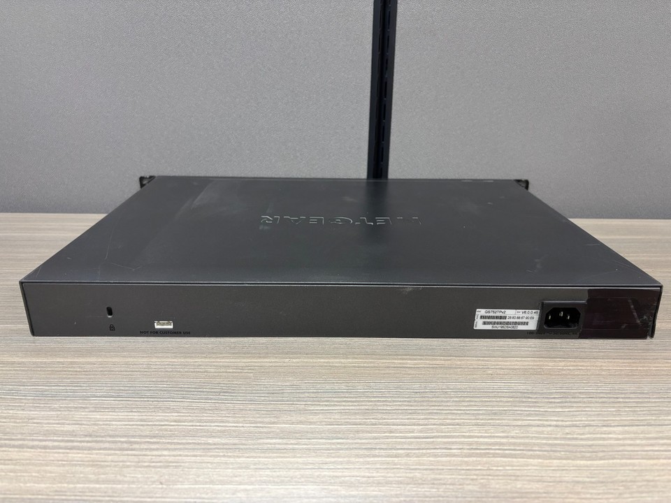 NETGEAR ProSafe (GS752TP) 48 Port Gigabit Smart Switch PoE & 4 SFP ...